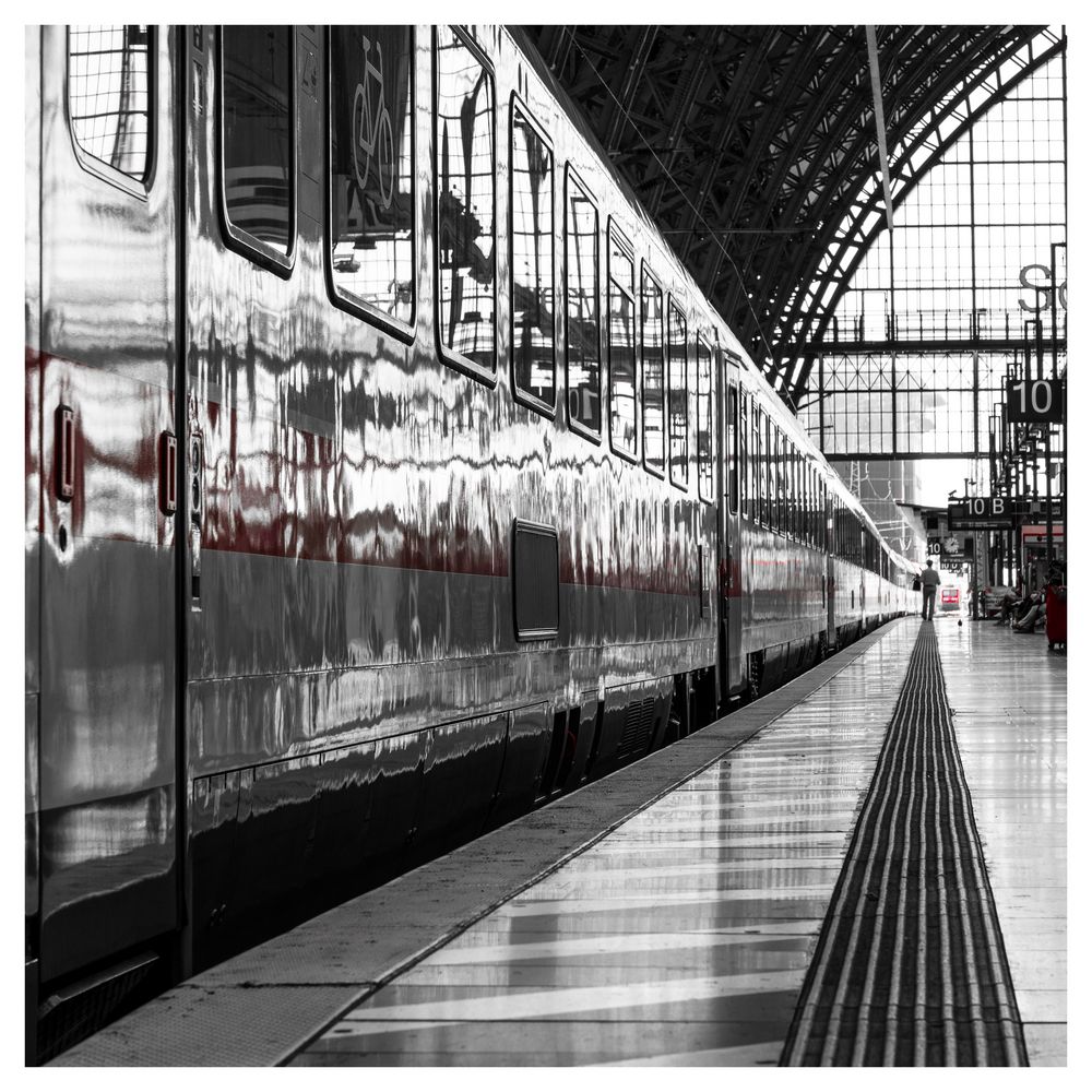 Gleis 10B Foto & Bild | architektur, menschen, projekte Bilder auf ...