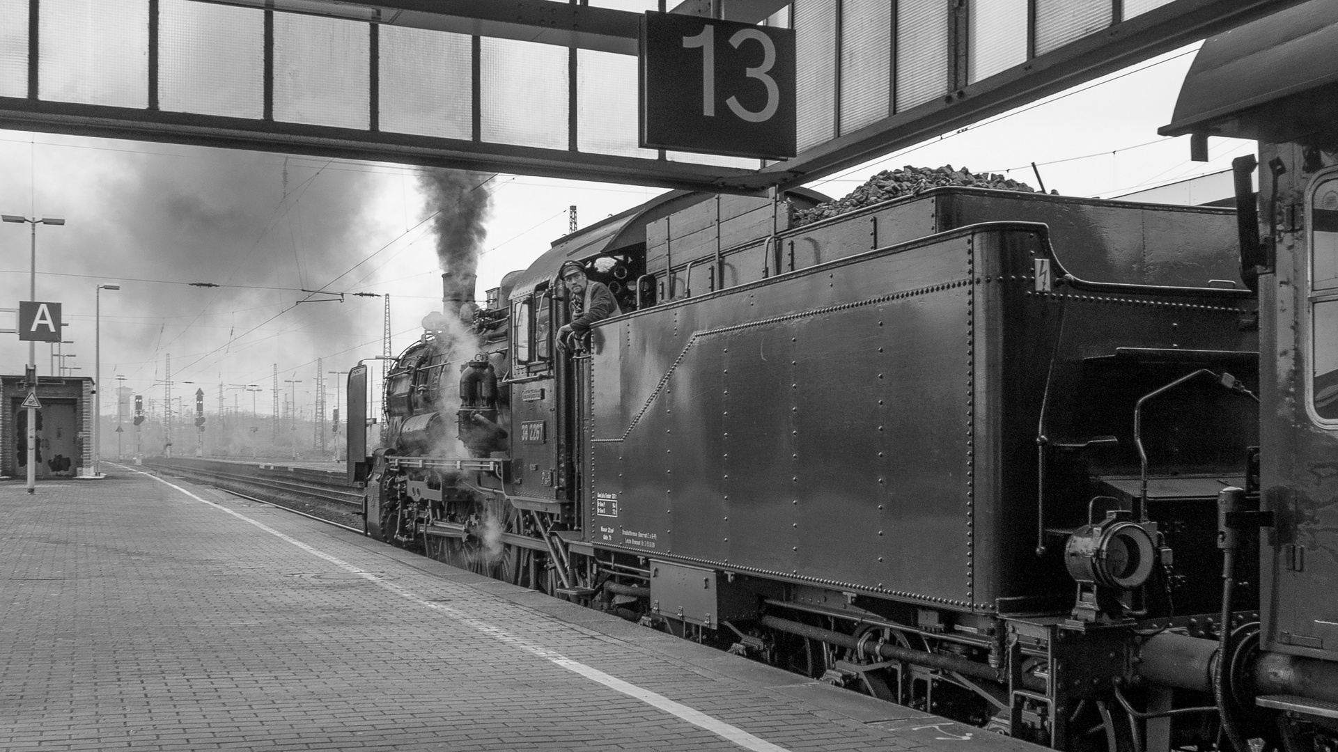 Gleis 13 Foto & Bild | bahn, loks, eisenbahn Bilder auf fotocommunity