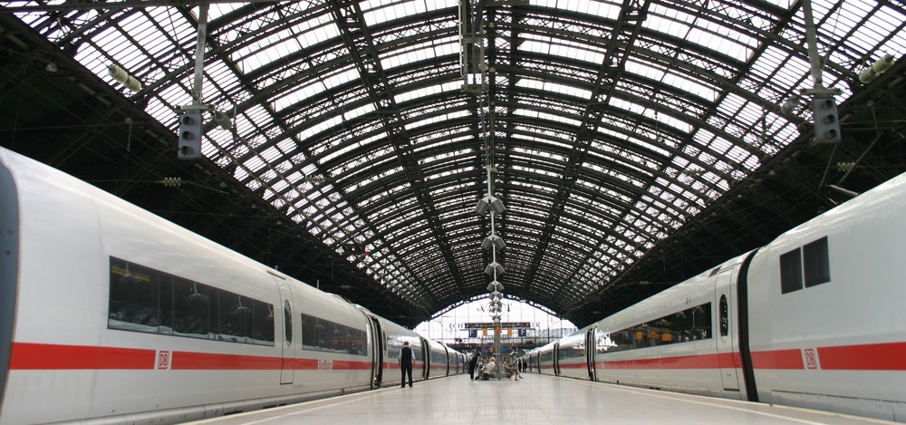 Gleis 5 Foto & Bild | züge, hochgeschwindigkeitszüge, personenzüge ...