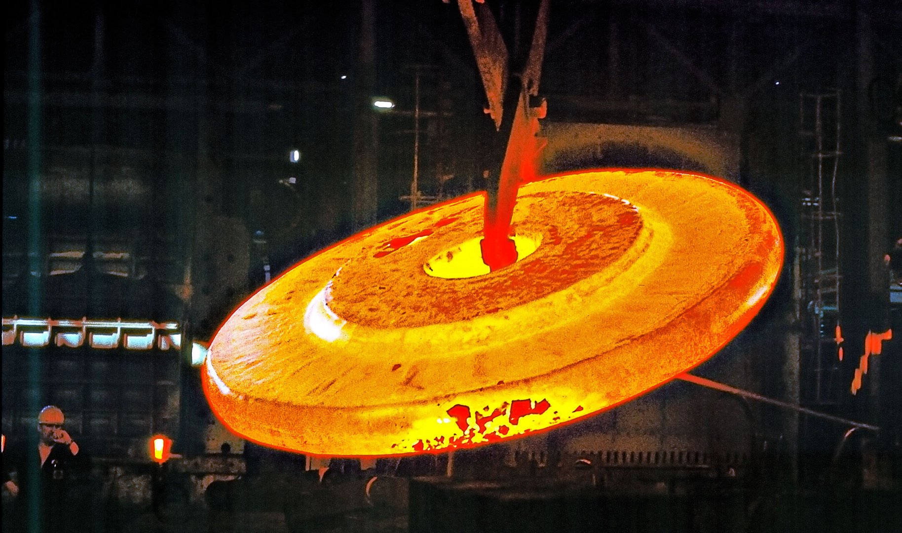 Glühende Scheibe Foto & Bild | industrie und technik, industrie- kultur ...