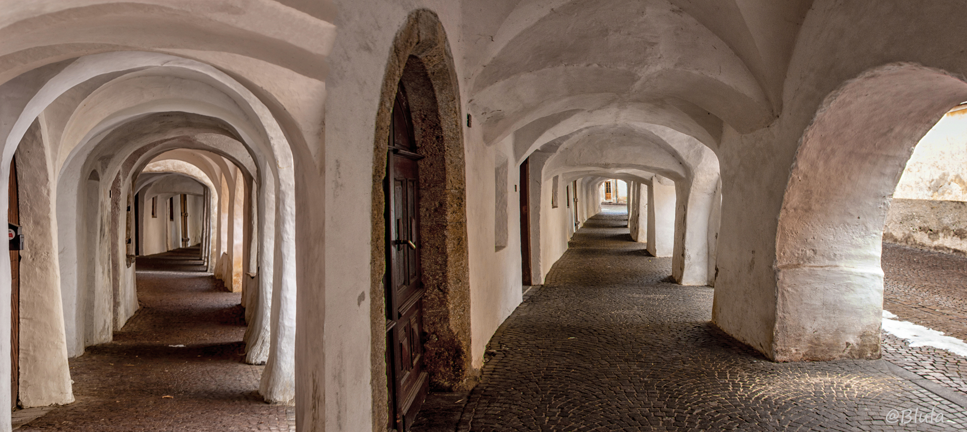 Glurns und seine archaischen Lauben Foto & Bild | architektur ...