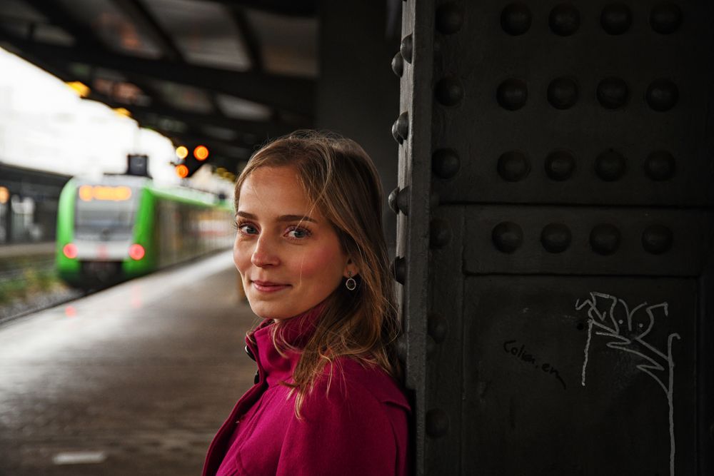 going by my way Foto & Bild | portrait, streetfotografie mit menschen, portrait frauen Bilder ...