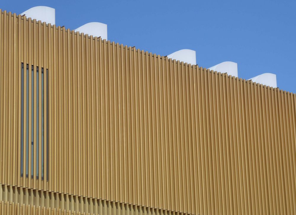 goldene Fassade Foto & Bild | architektur, münchen, golden Bilder auf ...