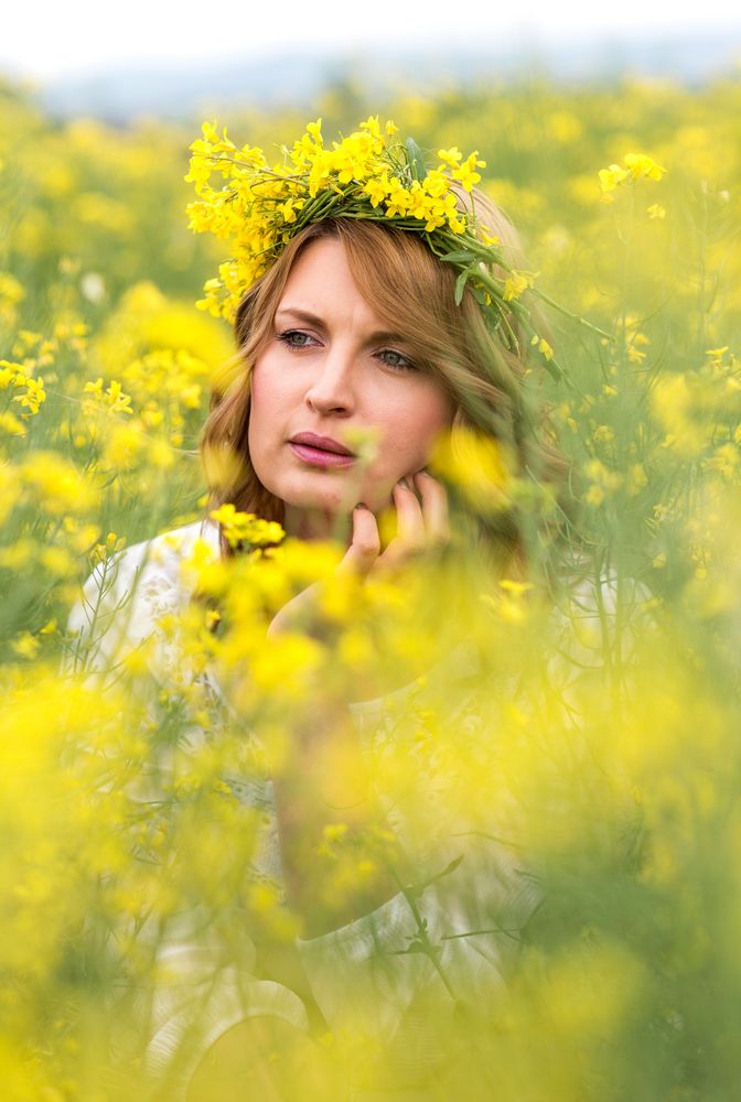 Goldenes Feld Foto & Bild | erwachsene menschen, portrait, portrait frauen Bilder auf fotocommunity