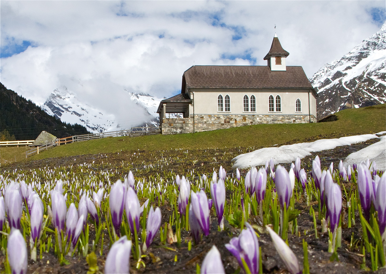 Golzern mit Kapelle, Maderanertal Uri Foto & Bild | jahreszeiten ...