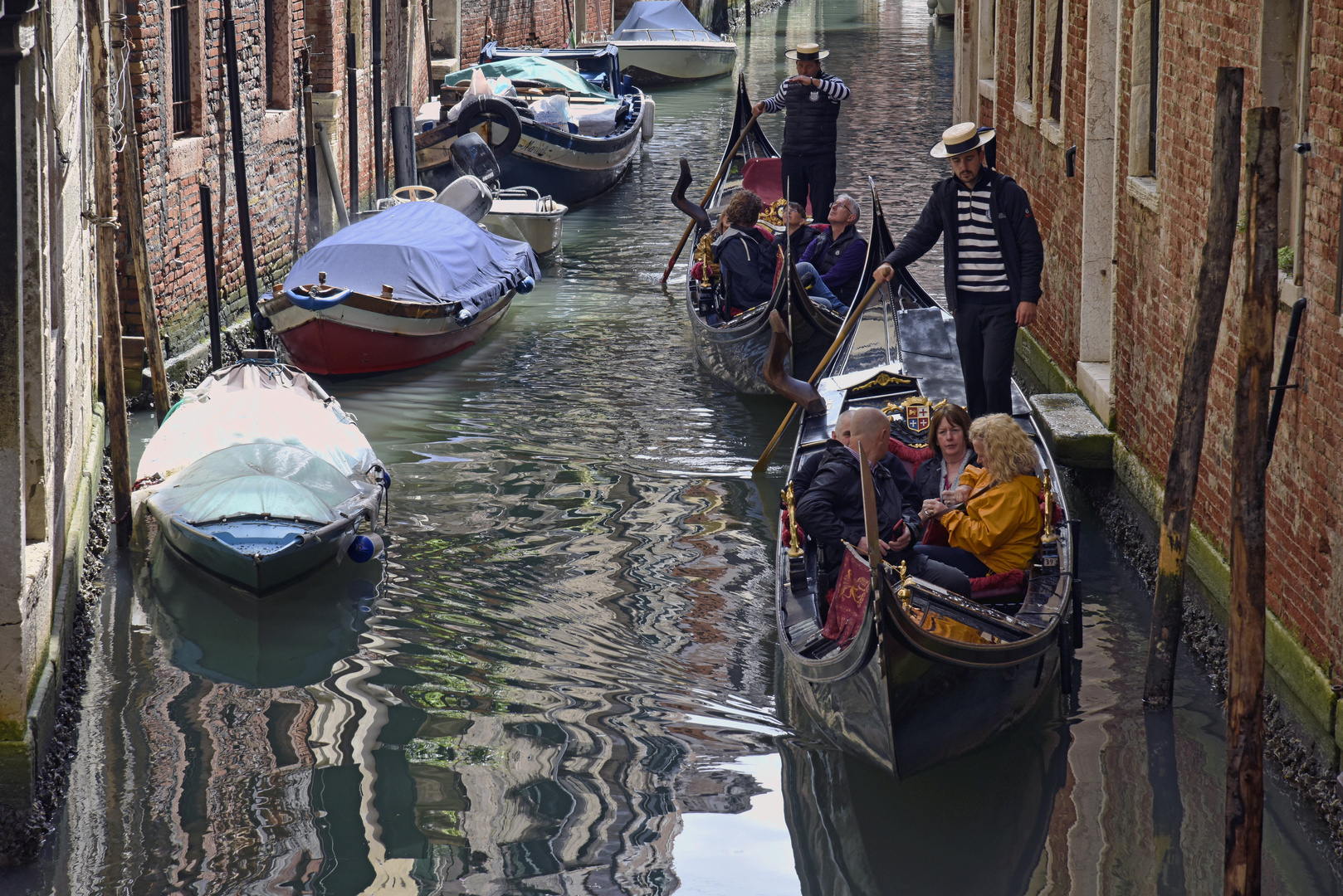 Gondoliere - Romantische Gondelfahrt in Venedig - Foto & Bild | city ...