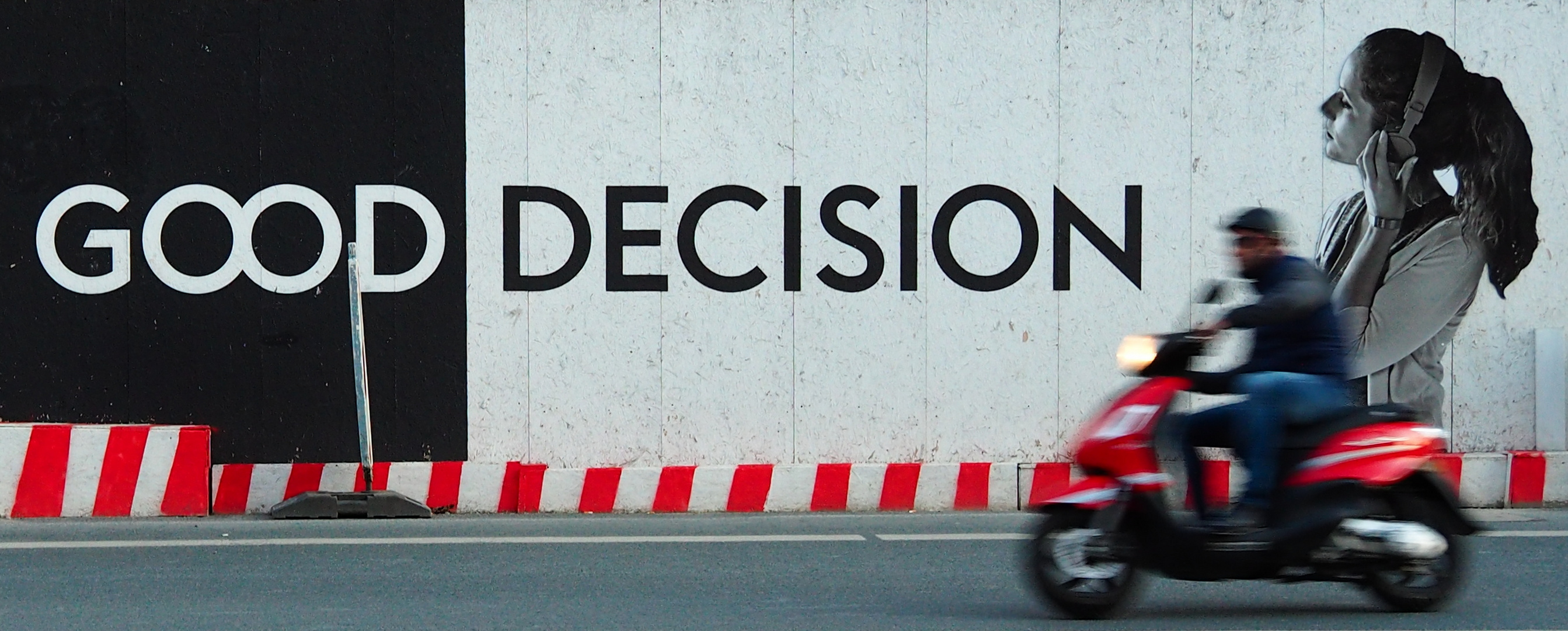 GOOD DECISION Foto & Bild | people, street, outdoor Bilder auf ...