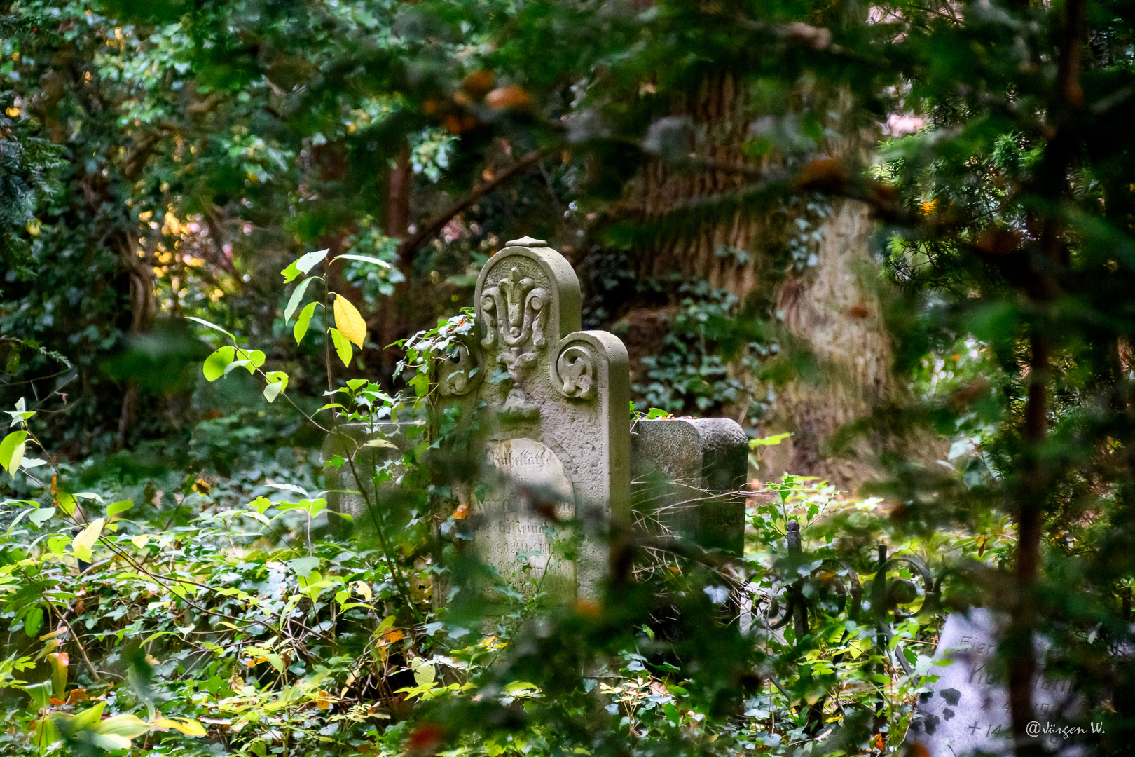 Grabstein Foto & Bild | architektur, friedhöfe, lost places Bilder auf ...