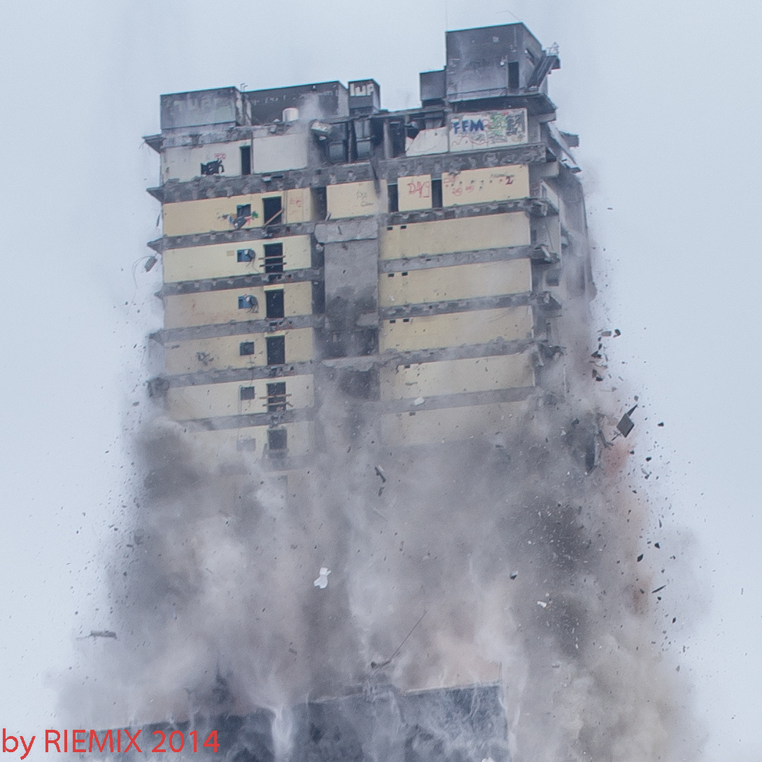 Graffiti im Kern Foto & Bild | architektur, uni, frankfurt Bilder auf ...