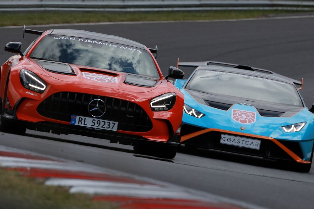 Gran Turismo Infight Lamborghini vs Mercedes Foto & Bild | sportwagen ...