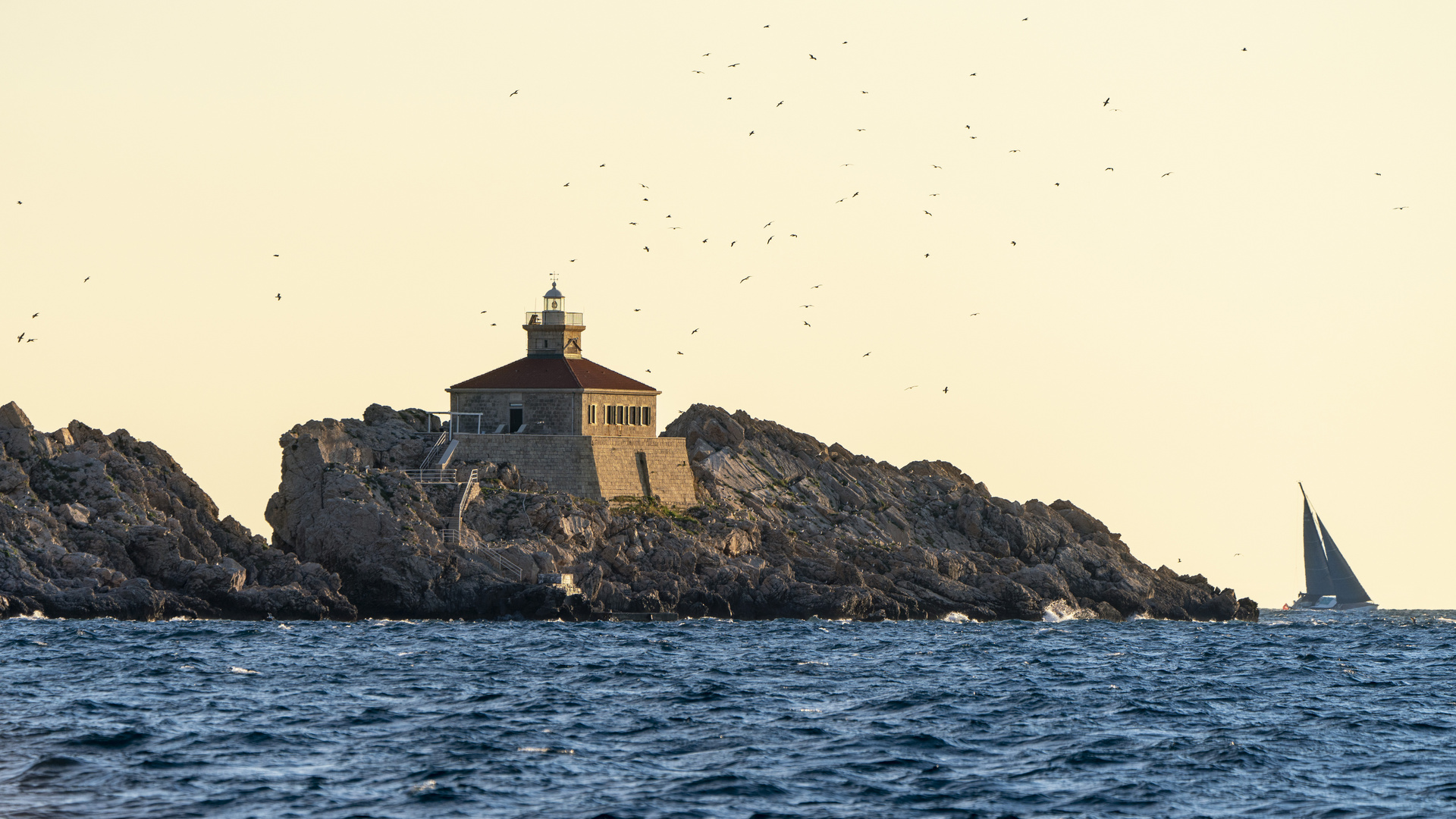 Grebeni Lighthouse Foto & Bild | architektur, europe, balkans Bilder ...