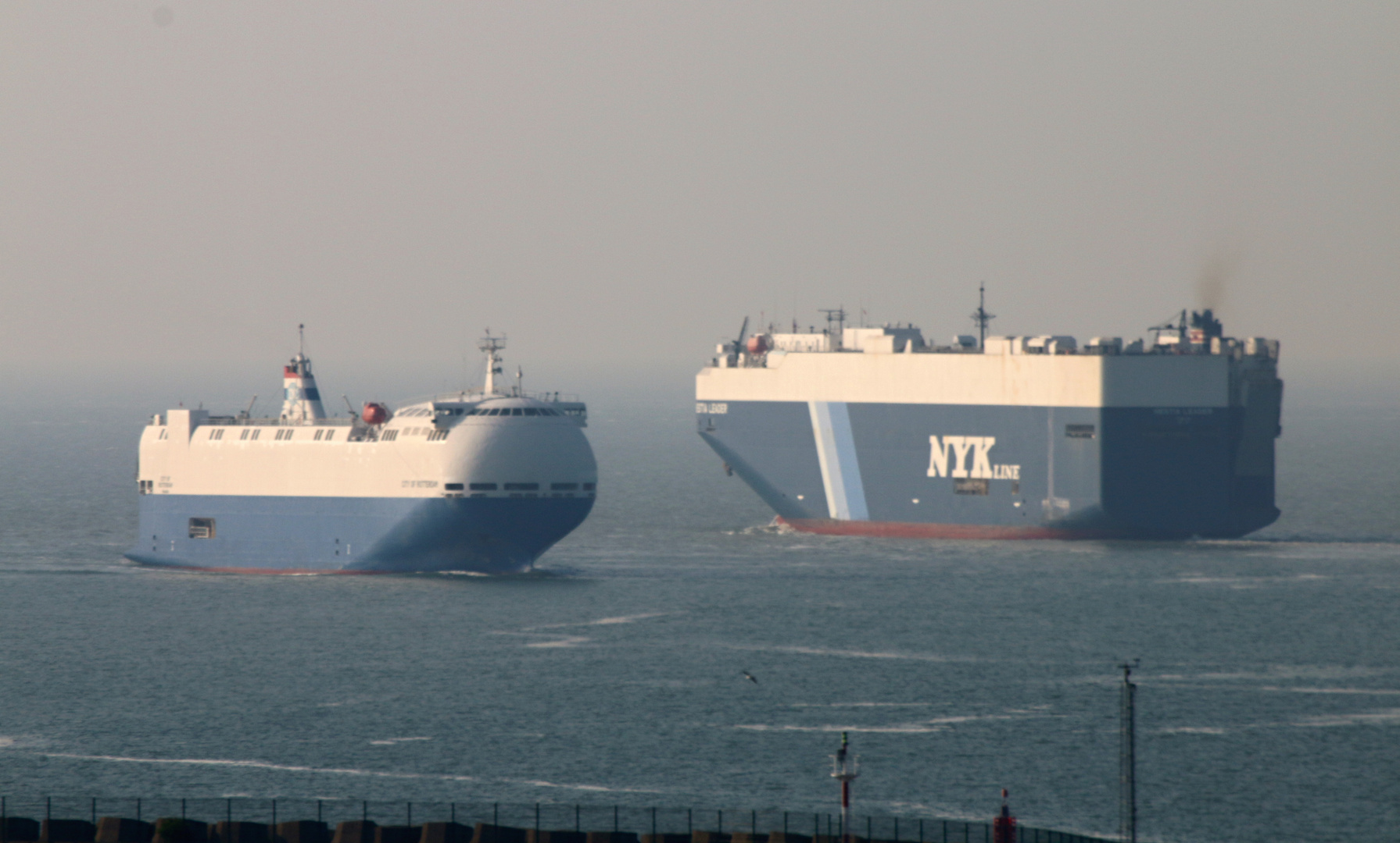 Größenvergleich von RoRo Schiffen Foto & Bild | verkehr, fahrzeuge ...