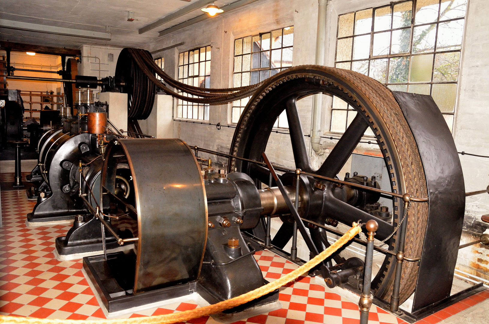 Große Maschine im Einsatz Foto & Bild | industrie und technik ...