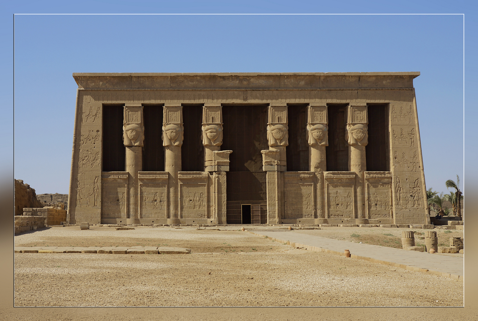 Großes Hypostyl des Dendera-Tempels Foto & Bild | world, africa, egypt ...