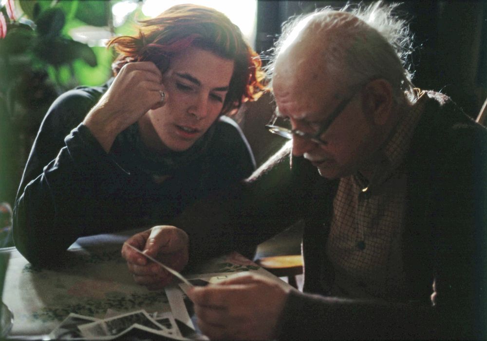 Großvater und Enkel Foto & Bild | erwachsene menschen, menschen im alter, jugendliche Bilder auf ...