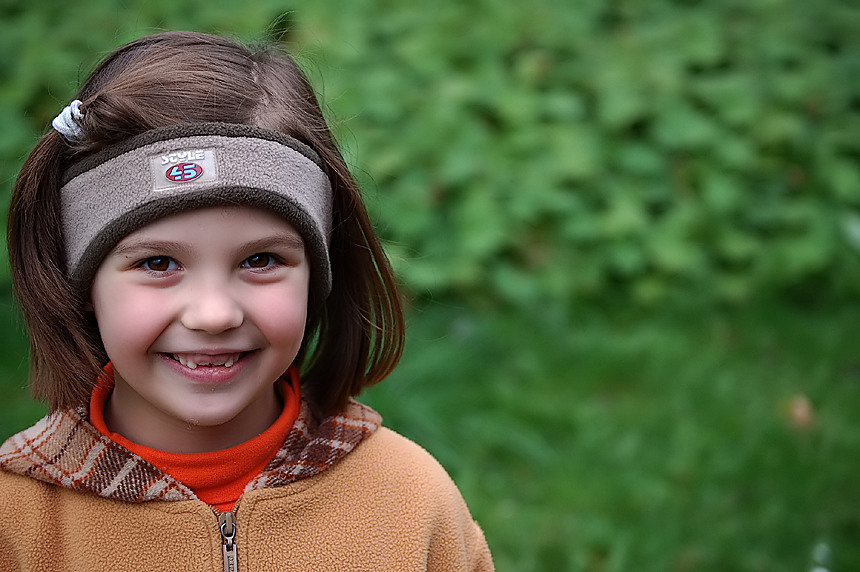 Grün hinter den Ohren :-) Foto & Bild | kinder, portraits, menschen ...