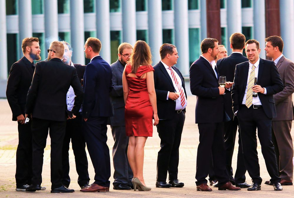 Gruppenbild mit Dame Foto & Bild | erwachsene, gruppen, mehrere menschen Bilder auf fotocommunity