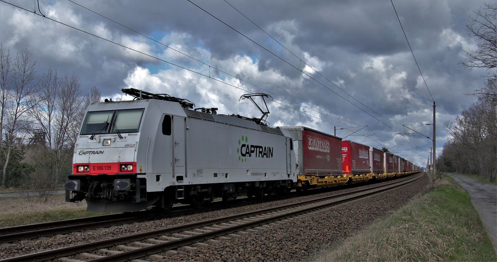 Güter gehören auf die Bahn... Foto & Bild | eisenbahn, verkehr ...