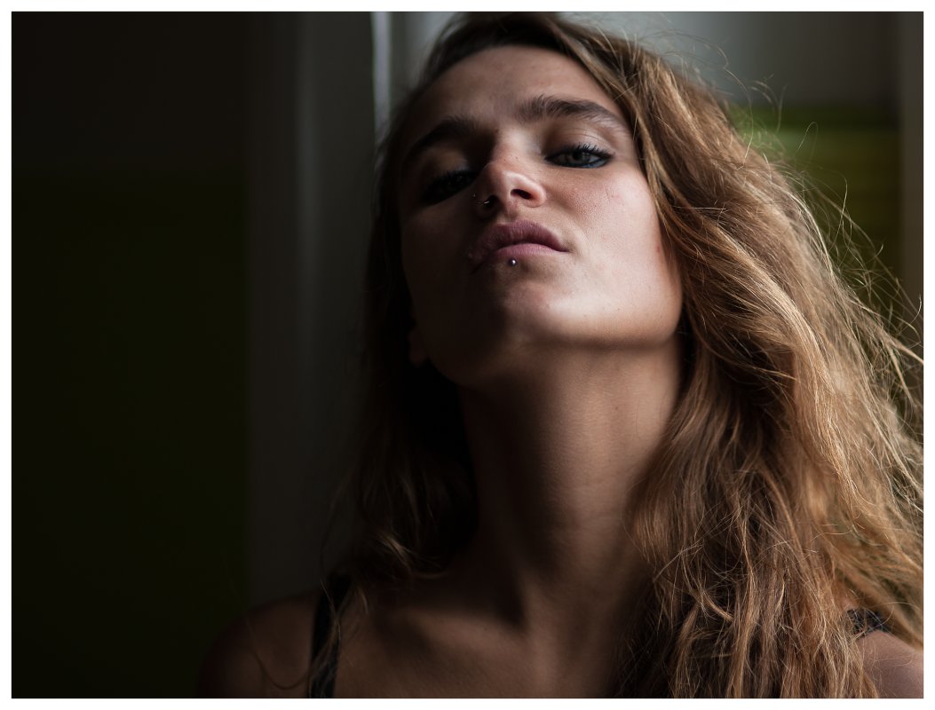 Gwendolin Foto & Bild | indoor, portrait, menschen Bilder auf fotocommunity