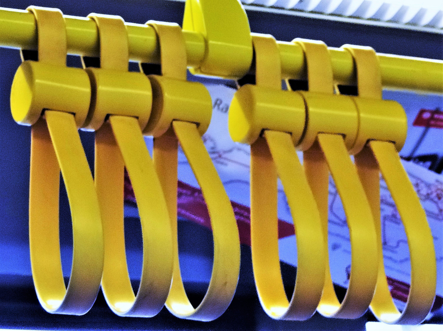 Habt acht Foto & Bild | bus & nahverkehr, fotokunst, u-bahn Bilder auf ...