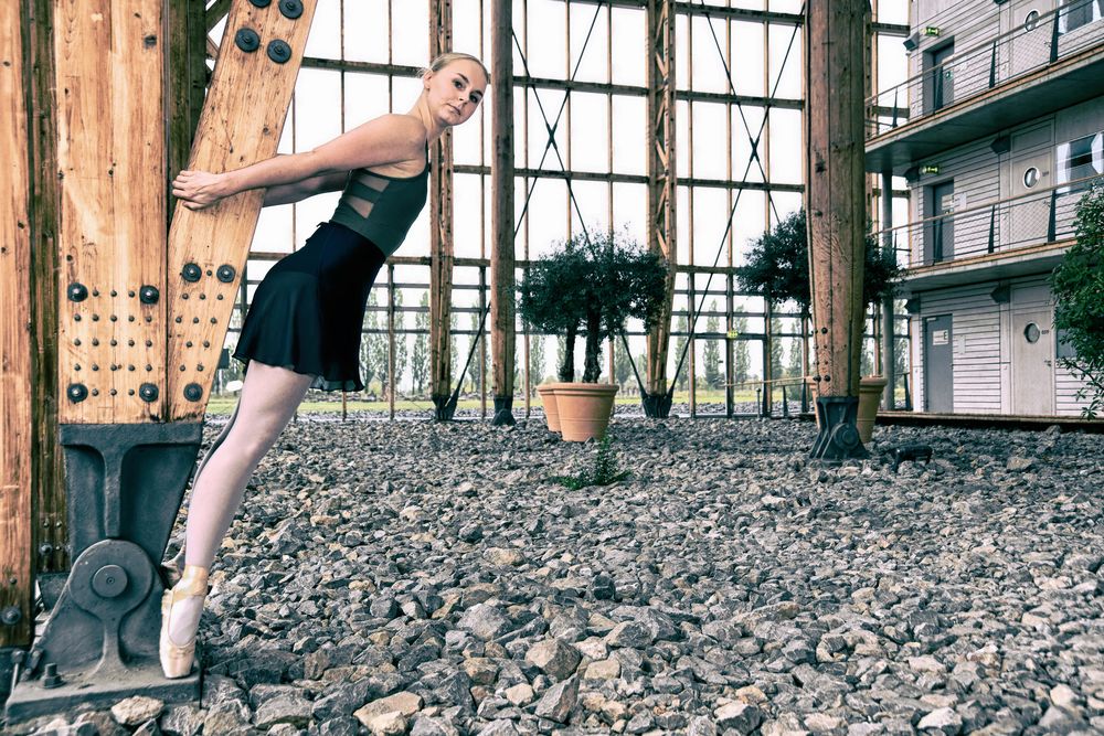 hängepartie Foto & Bild | portrait, kunstfotografie & kultur, tanz Bilder auf fotocommunity