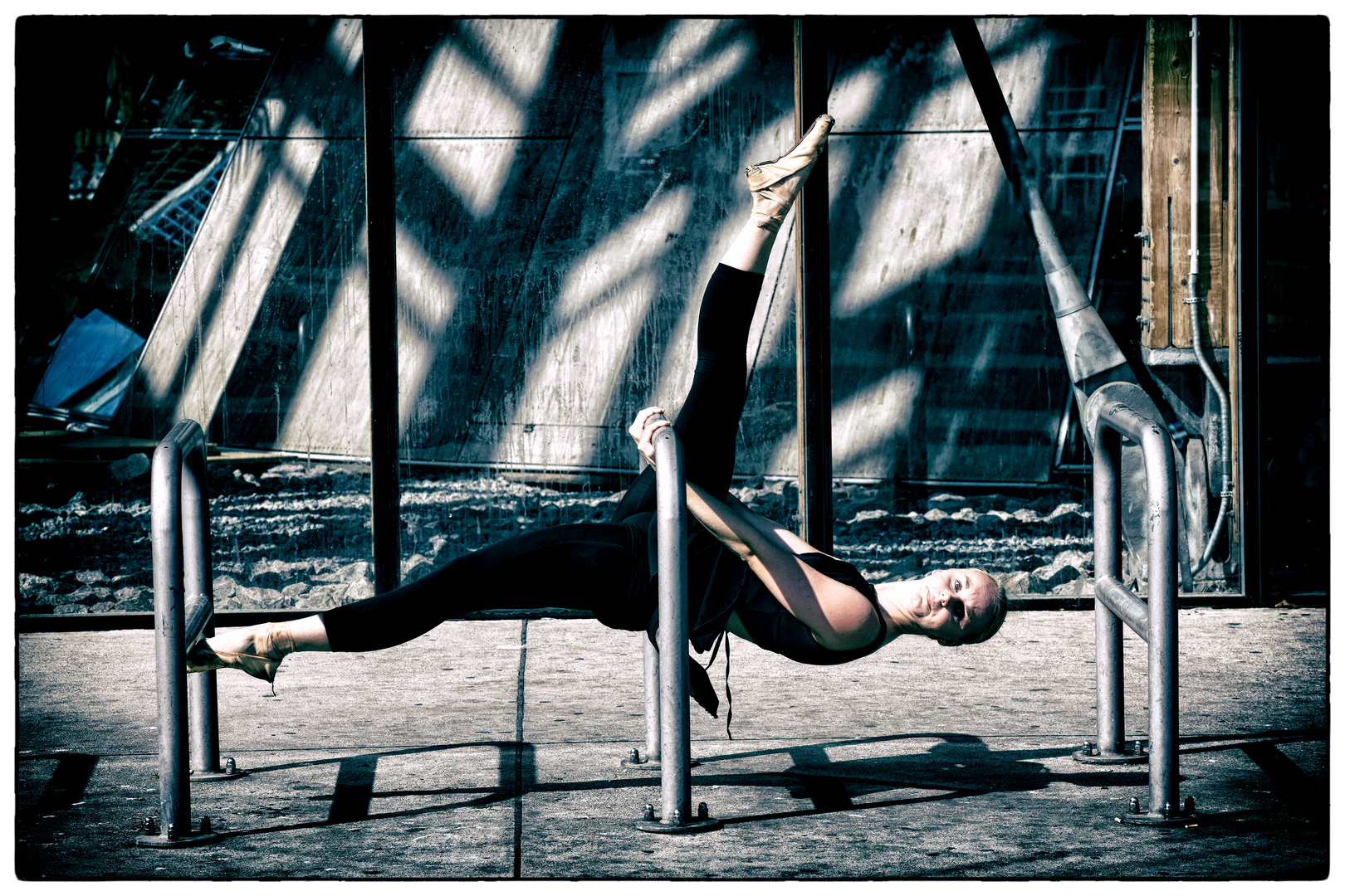 hängepartie Foto & Bild | portrait, kunstfotografie & kultur, tanz Bilder auf fotocommunity