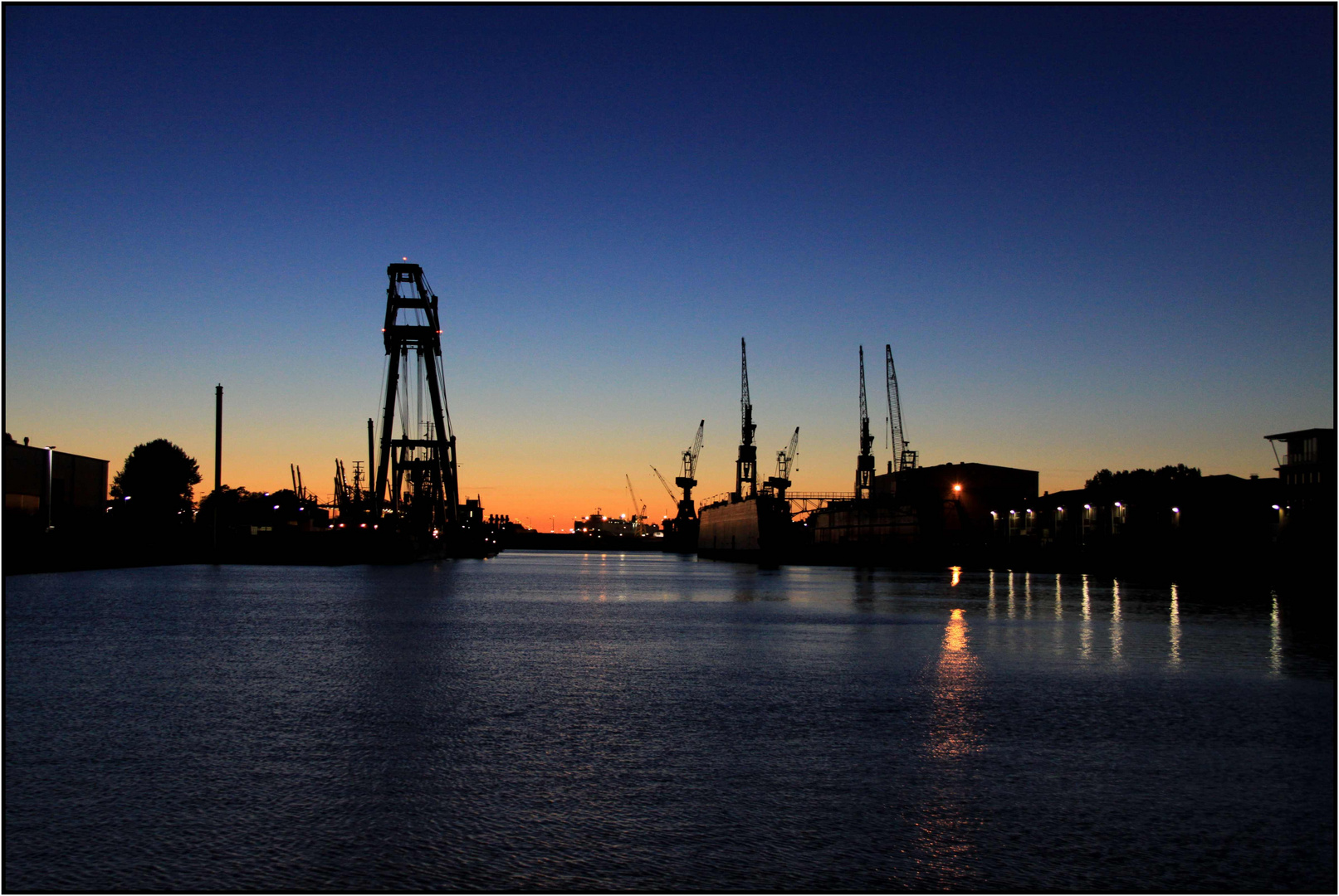 Hafen Foto & Bild | hafen, architektur, nordsee Bilder auf fotocommunity