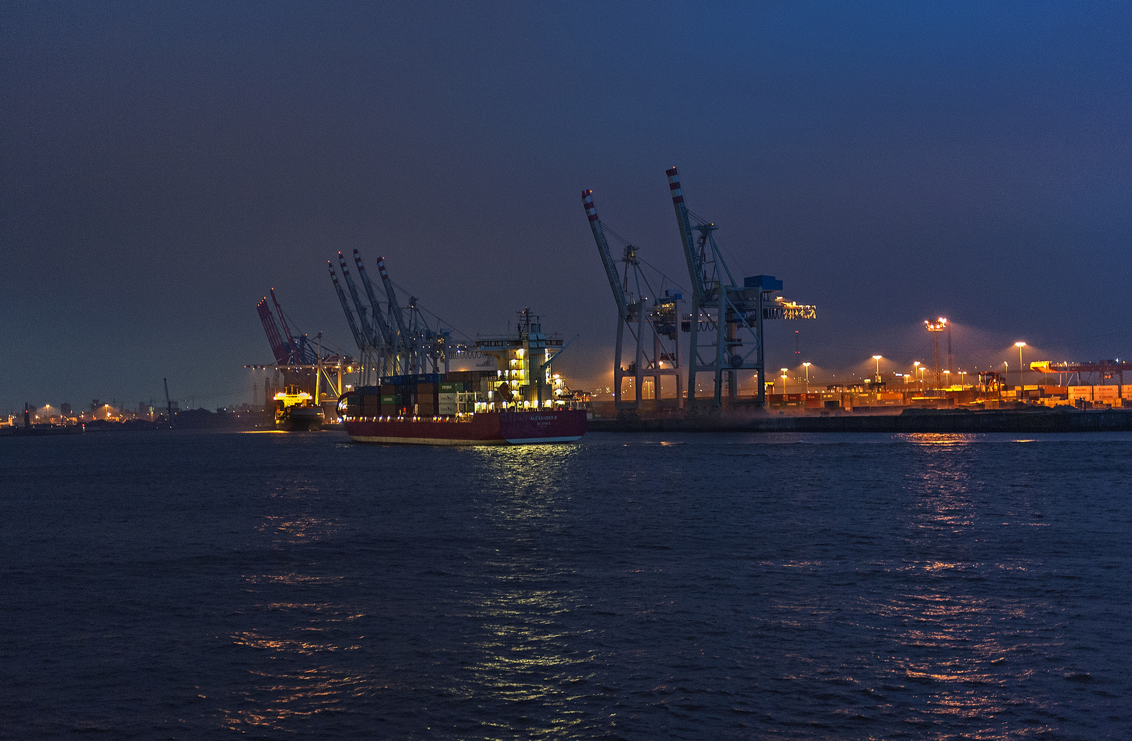 Hafen Hamburg Foto & Bild | landschaft, natur Bilder auf fotocommunity