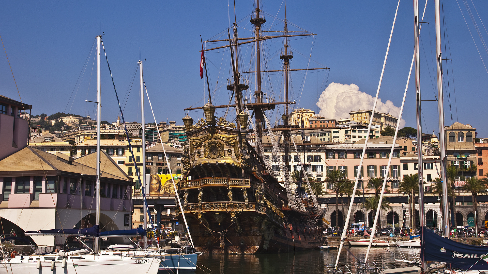 Hafen von Genua Foto & Bild | architektur, ländliche architektur ...