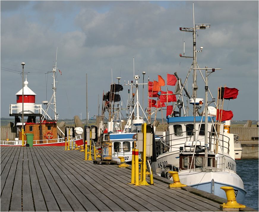 Hafenansicht von Thyboron Foto & Bild | europe, scandinavia, denmark ...