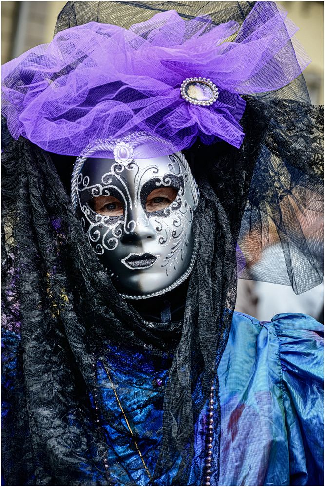 Halb und halb ! Foto & Bild | karneval, street, world Bilder auf ...