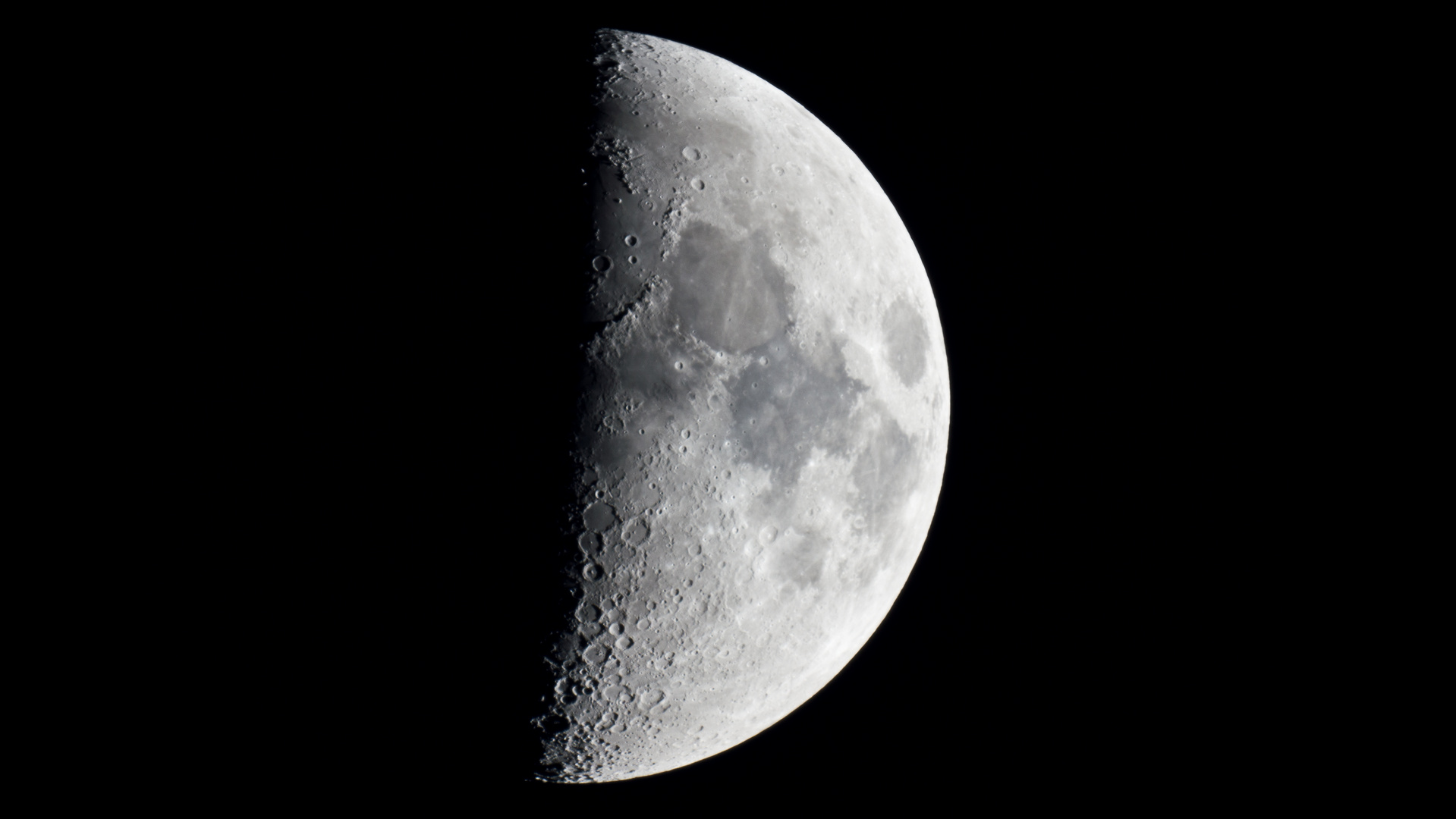 Halbmond Foto & Bild | mondaufnahmen, himmel & universum, natur Bilder ...