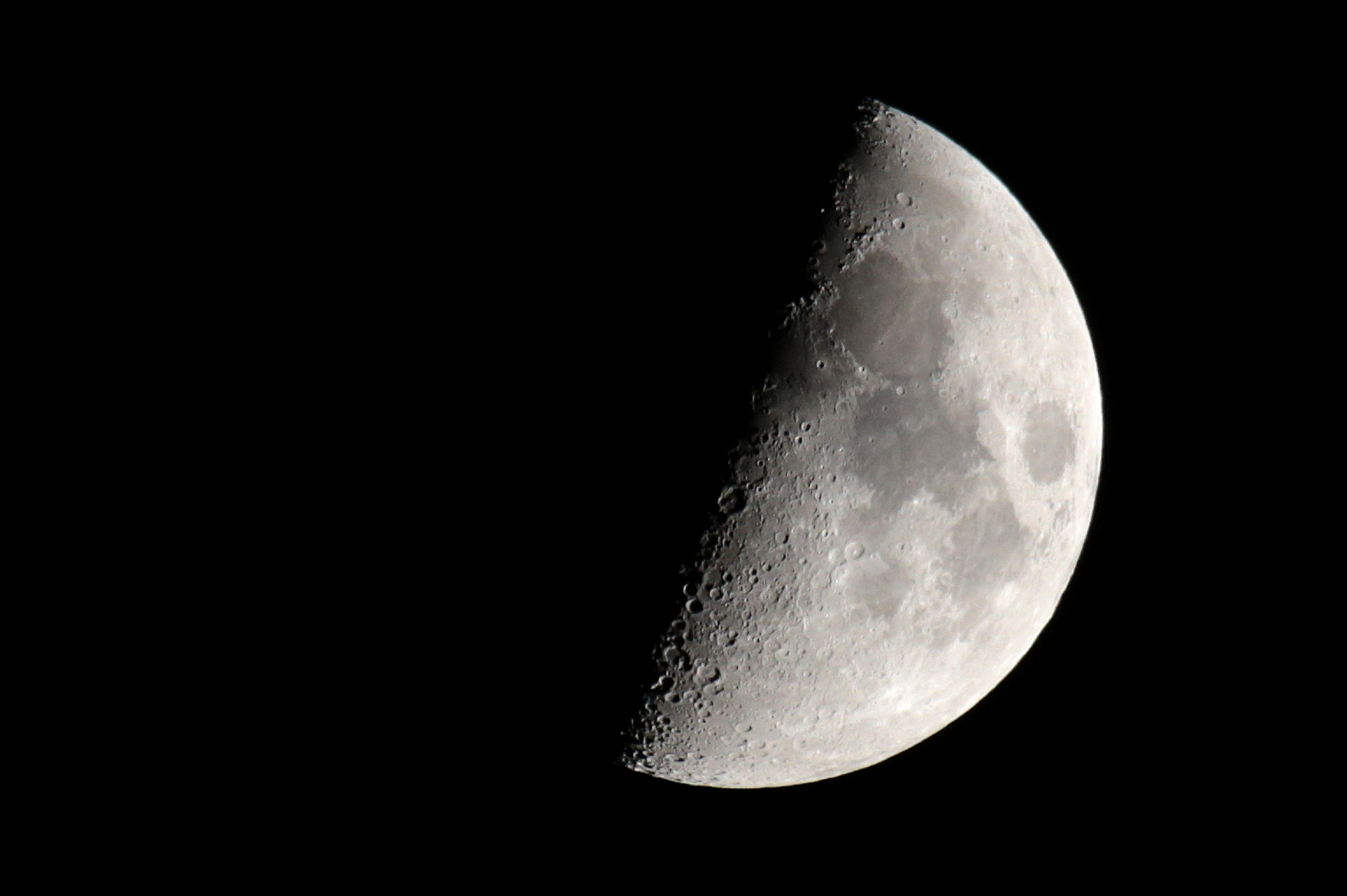 Halbmond Foto & Bild | astrofotografie, himmel, mondaufnahmen Bilder ...