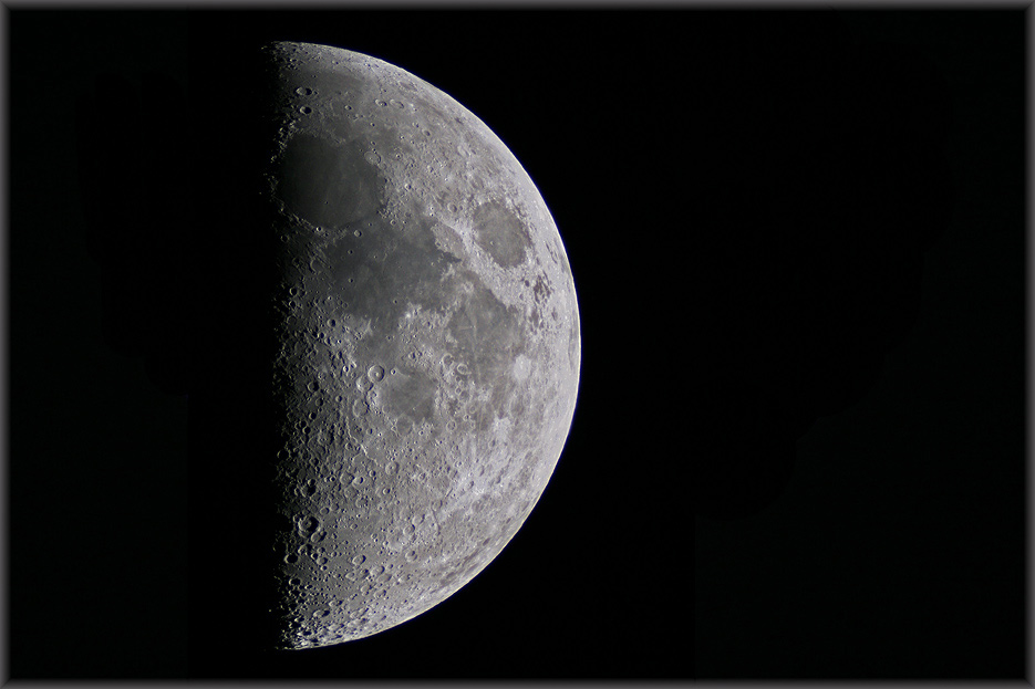 Halbmond Foto & Bild | mondaufnahmen, himmel & universum, natur Bilder ...