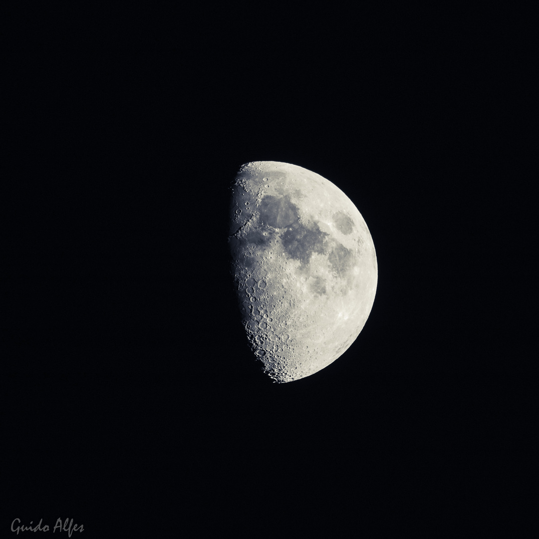 Halbmond SW Foto & Bild | fotokunst, monochrome fine art, mondaufnahmen ...