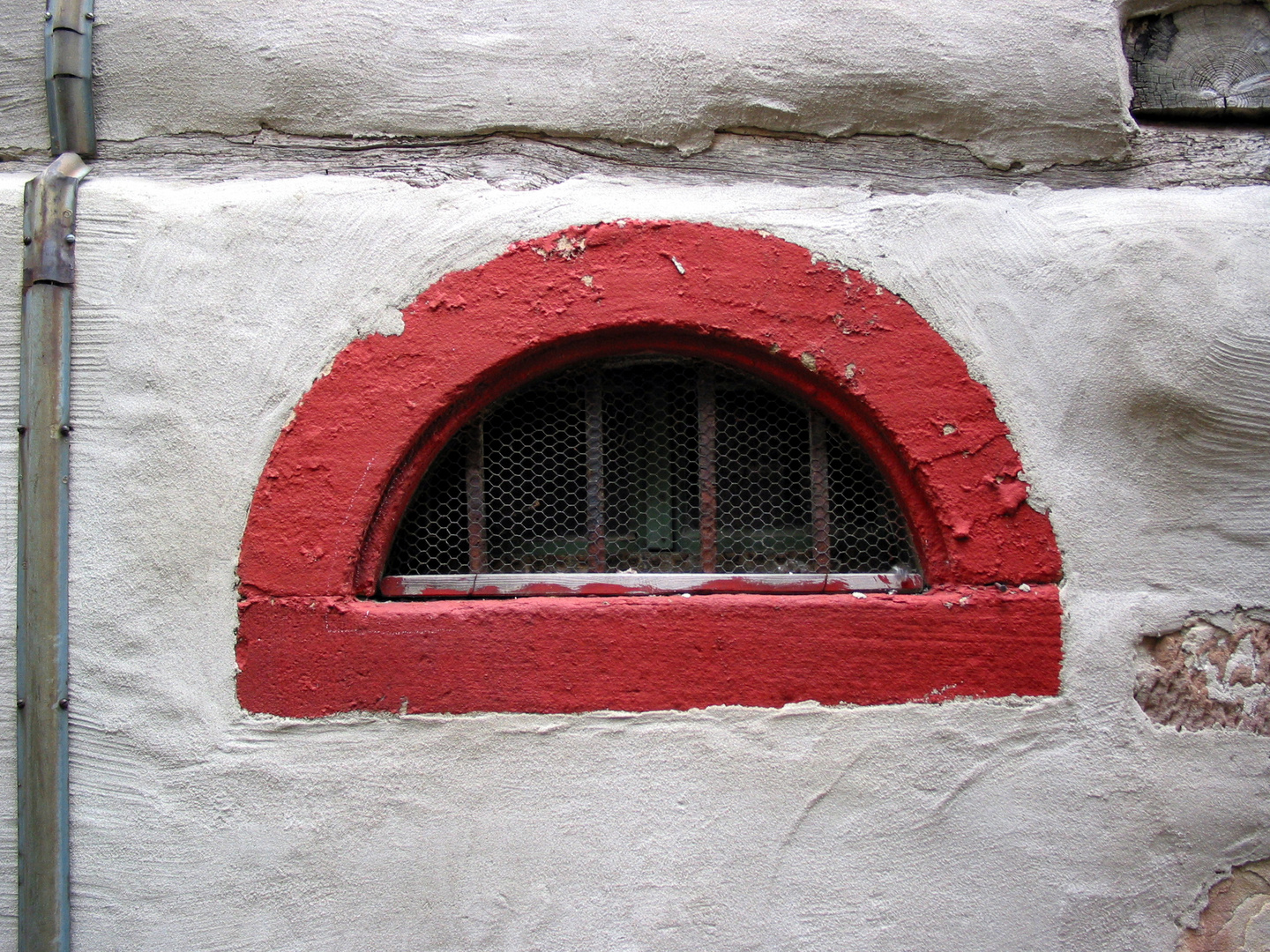halbrunder Einblick... Foto & Bild | alt, fenster, straße Bilder auf ...