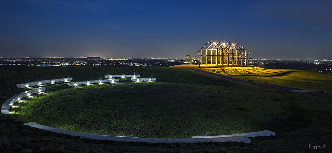 Hallenhaus Halde Norddeutschland 2014-1 Foto & Bild | nachtaufnahme ...