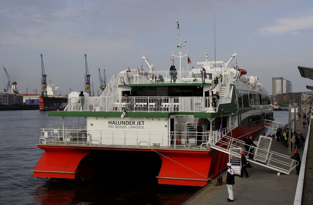 Halunder Jet [ der Neue ] Foto & Bild | deutschland, europe, hamburg ...