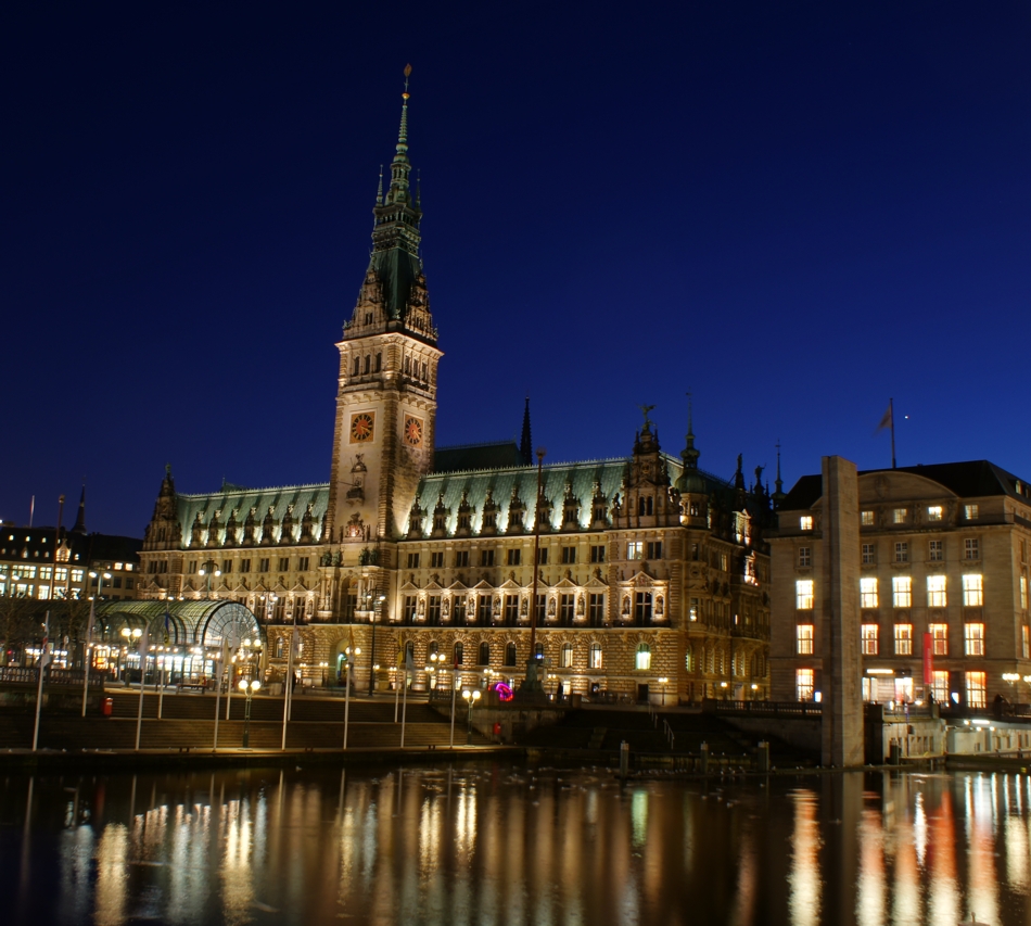 Hamburger Rathaus Foto & Bild | architektur, stadtlandschaft ...