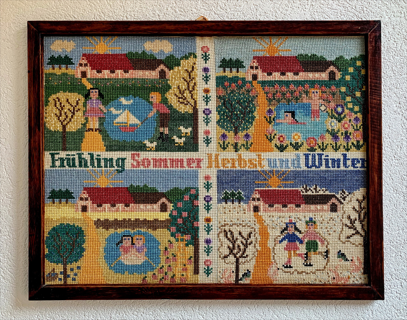 Handarbeit im Kreuzstich Foto & Bild | spezial, landschaft, handarbeit ...