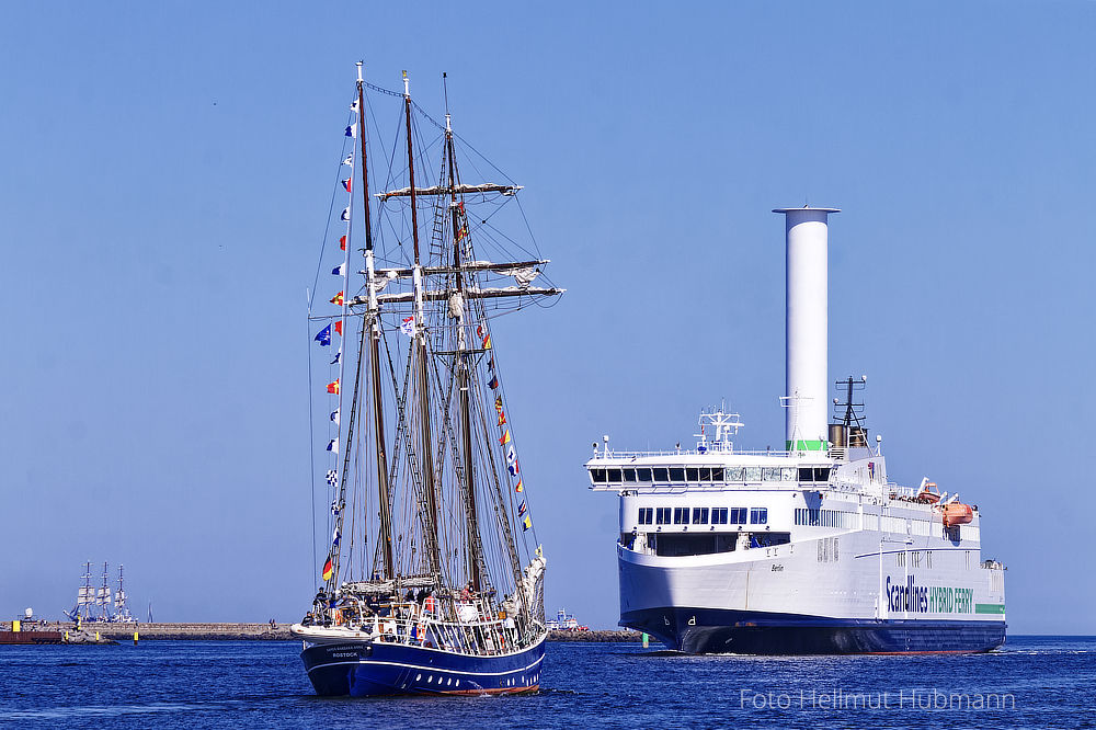 HANSE SAIL 2022. VOM WINDE VERWEHT ANS ANDERE UFER Foto & Bild | berlin ...
