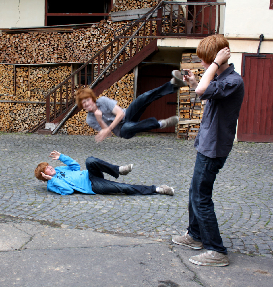 Happy Slapping Foto & Bild | dokumentation, urban, youth Bilder auf ...