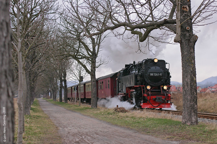 Harzquerbahn . Kastanienallee Foto & Bild | schmalspur, eisenbahn ...