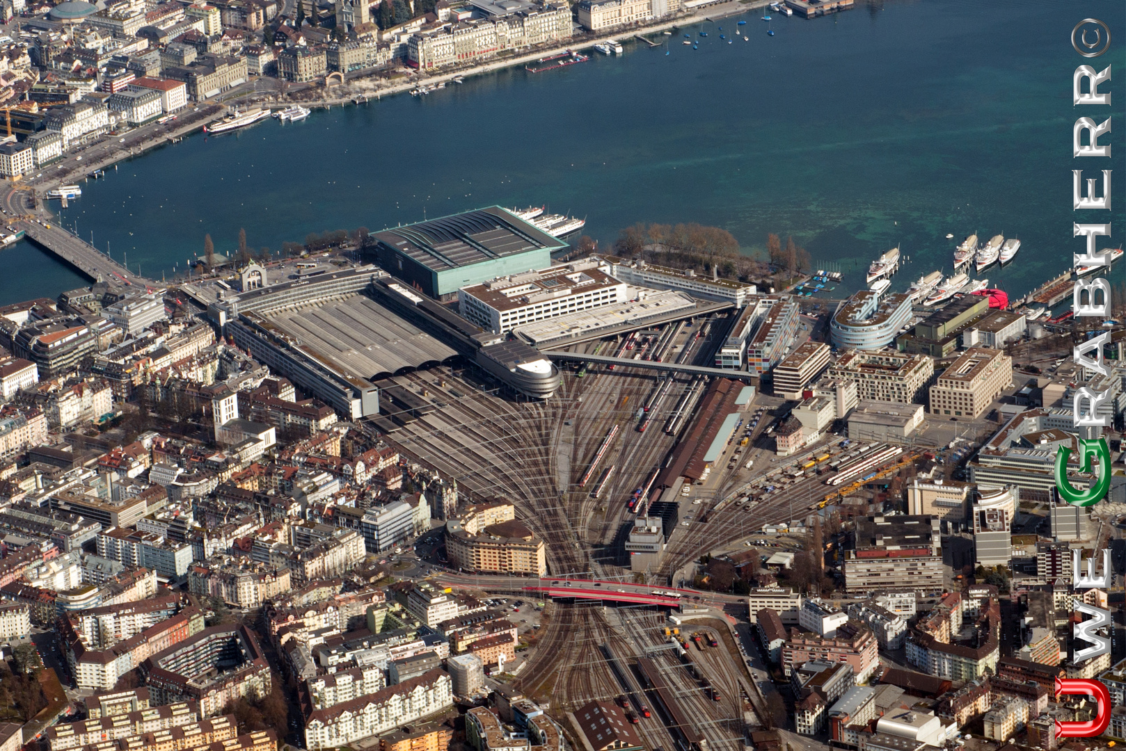 Hauptbahnhof Luzern von oben Foto & Bild | architektur, stadtlandschaft ...