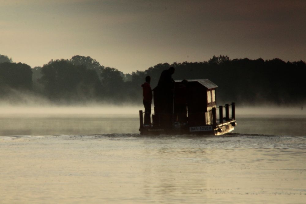 Hausboot Foto & Bild | landschaft, bach, fluss & see, see, teich ...