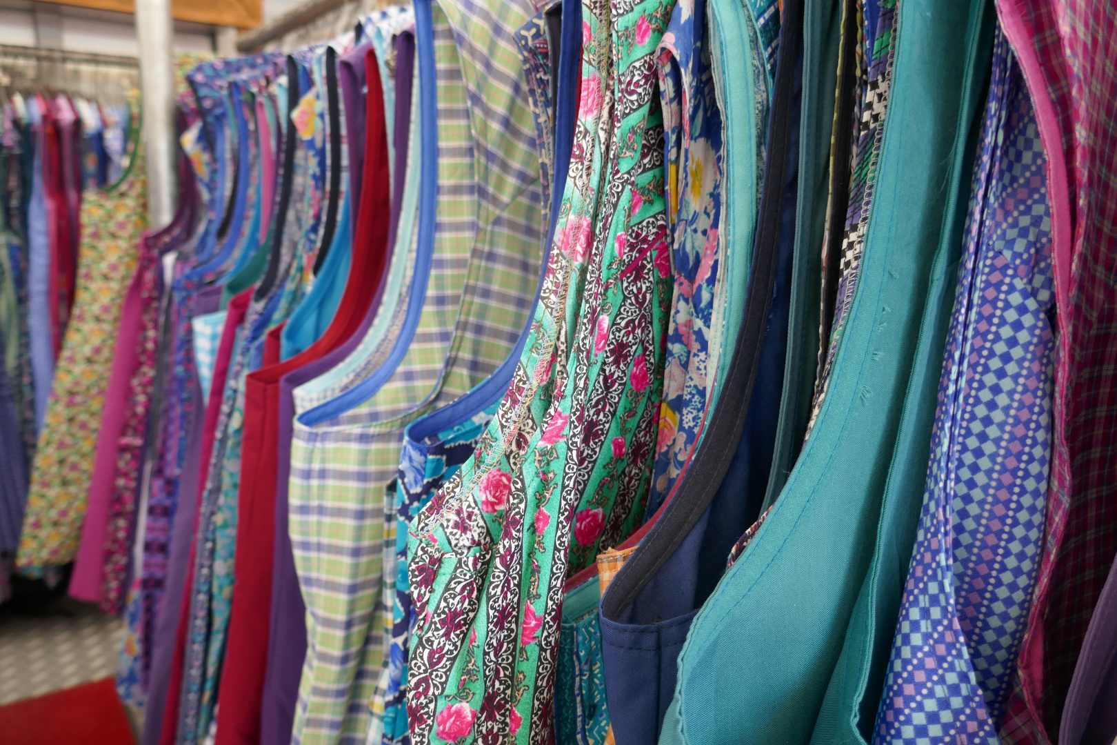 Haute couture von der Stange Foto & Bild | auwei, hässlicher gehts ...