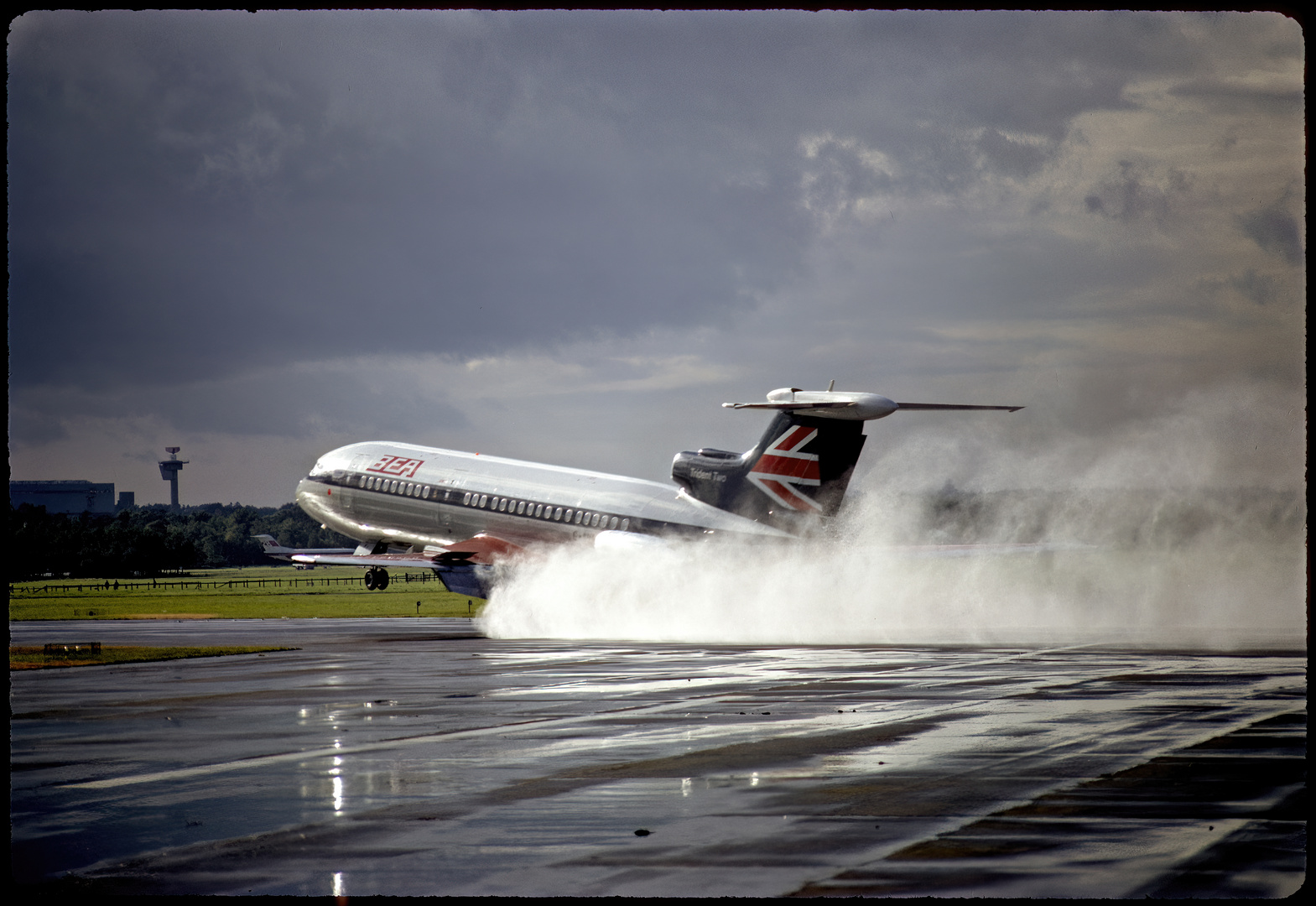 Hawker Siddeley Trident Two in Farnborough 1968 Foto & Bild | uk ...
