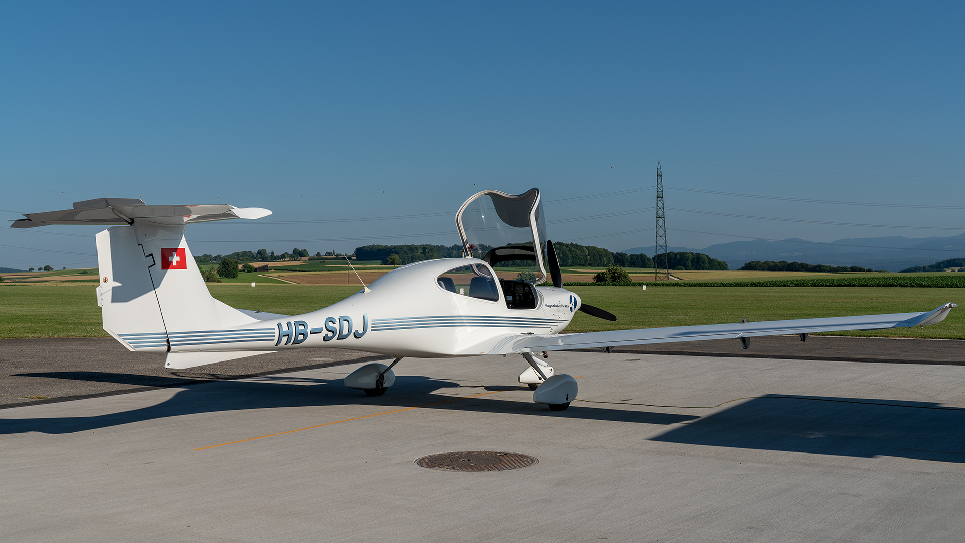 HB-SDJ Foto & Bild | fliegen, flugzeug, flugplatz Bilder auf fotocommunity