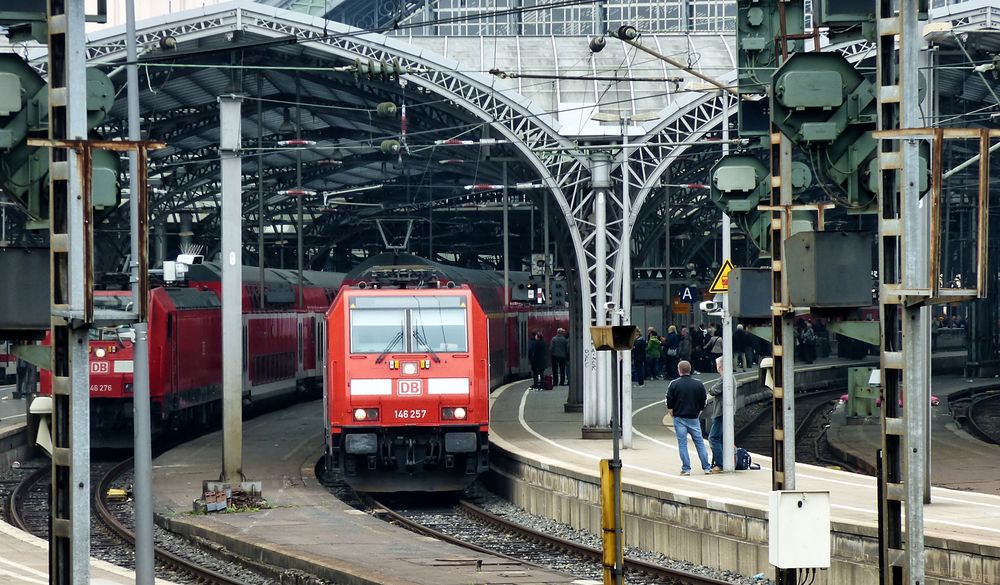 HBF Köln - Mai 2017 Foto & Bild | dampf-, diesel- und e-loks, eisenbahn ...