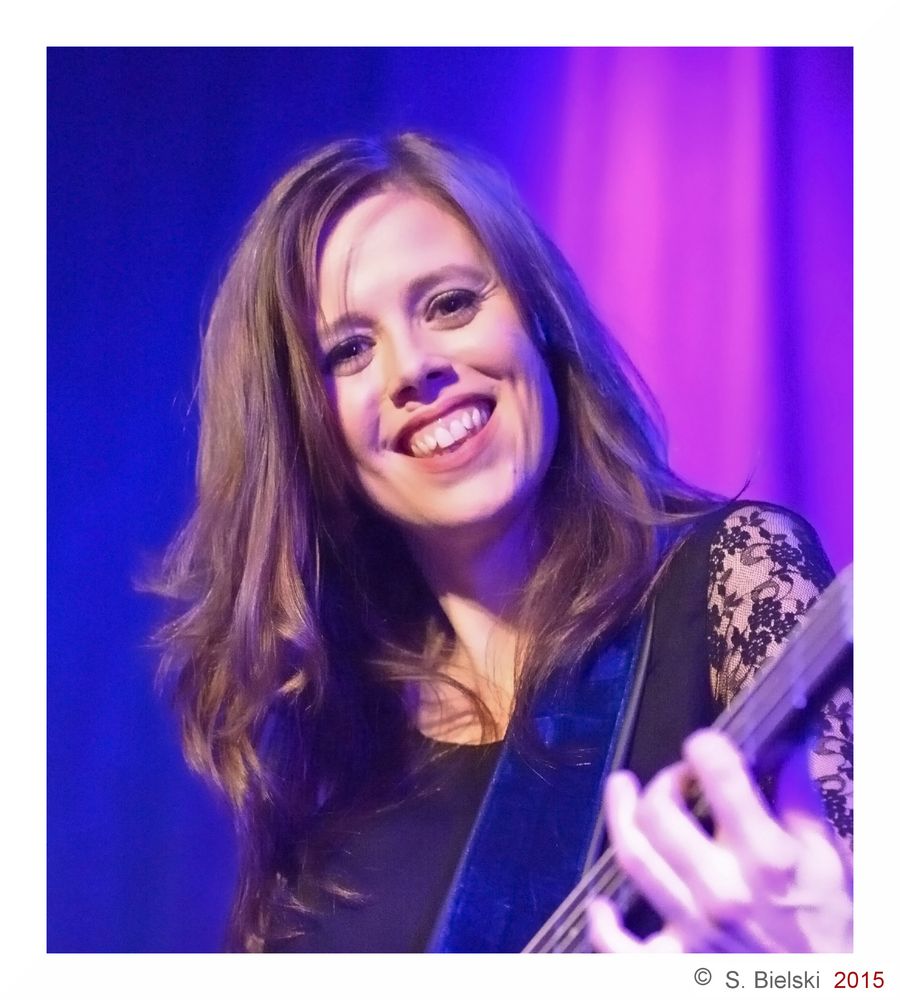 Heather Crosse 2 Foto & Bild | menschen, szene, produktfotos Bilder auf ...